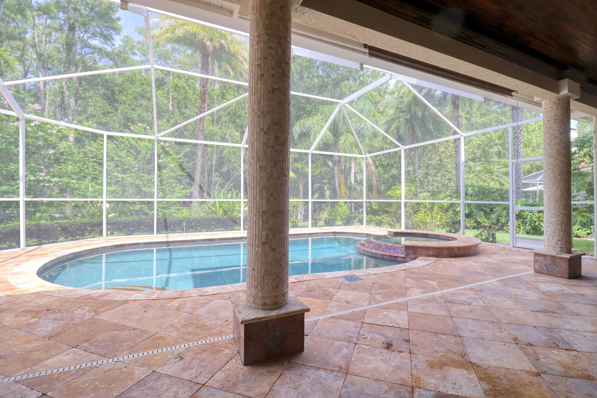 brewster_drive_estate